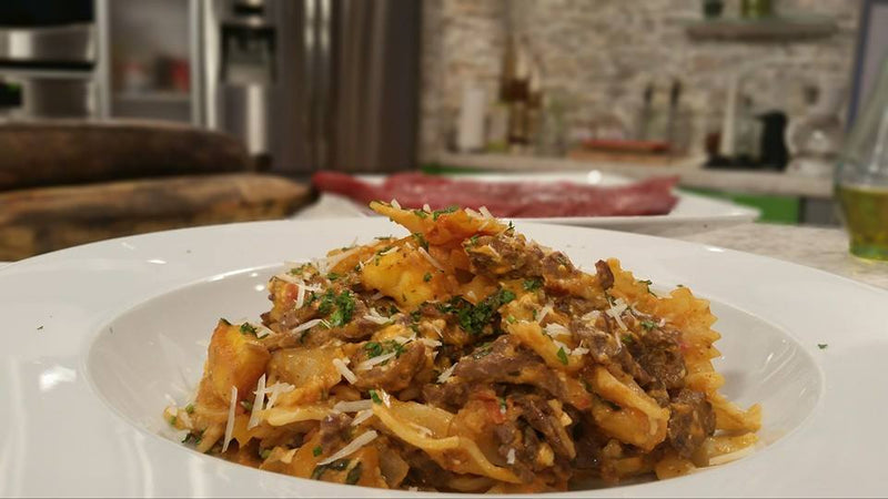 Pasta con churrasco y amarillos – TIENDA EDGARDO NOEL Pasta con churrasco y amarillos – TIENDA EDGARDO NOEL